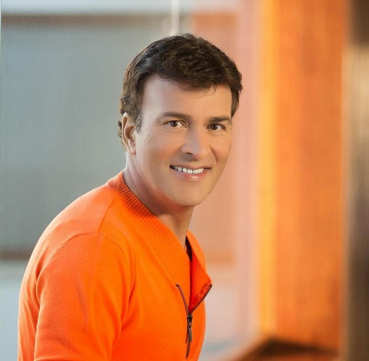 Tony Carreira: nomeado para os prémios World Music Awards - MIP Música